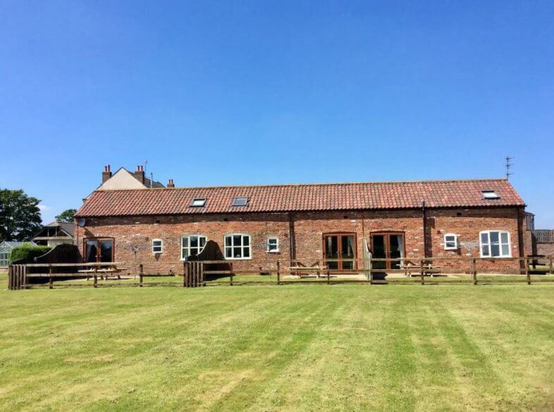 York Farm Barns, sleeps 12 near York - Acacia Cottages